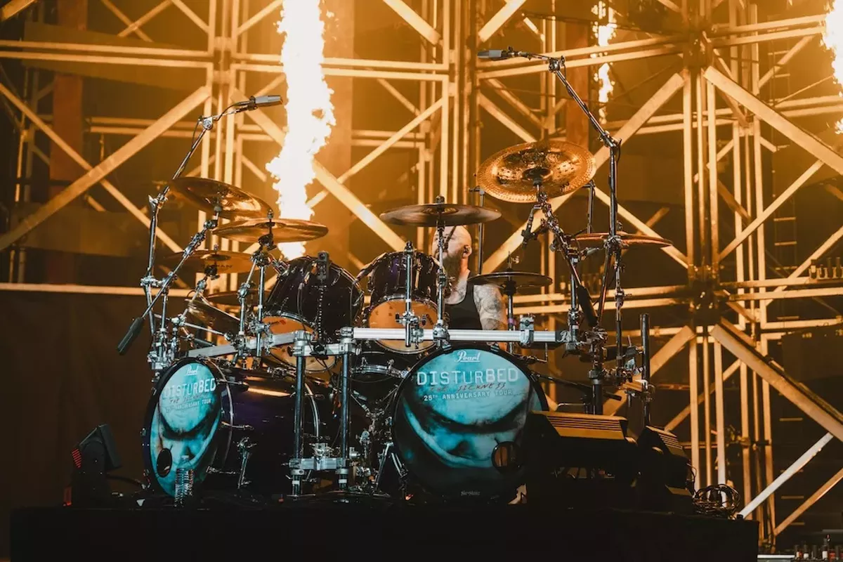 [PHOTOS] Disturbed and Daughtry Perform at Heritage Bank Center