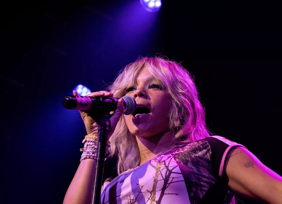 [PHOTOS] Country Star Tanner Adell Shines at Bogart’s with Cincinnati’s ...